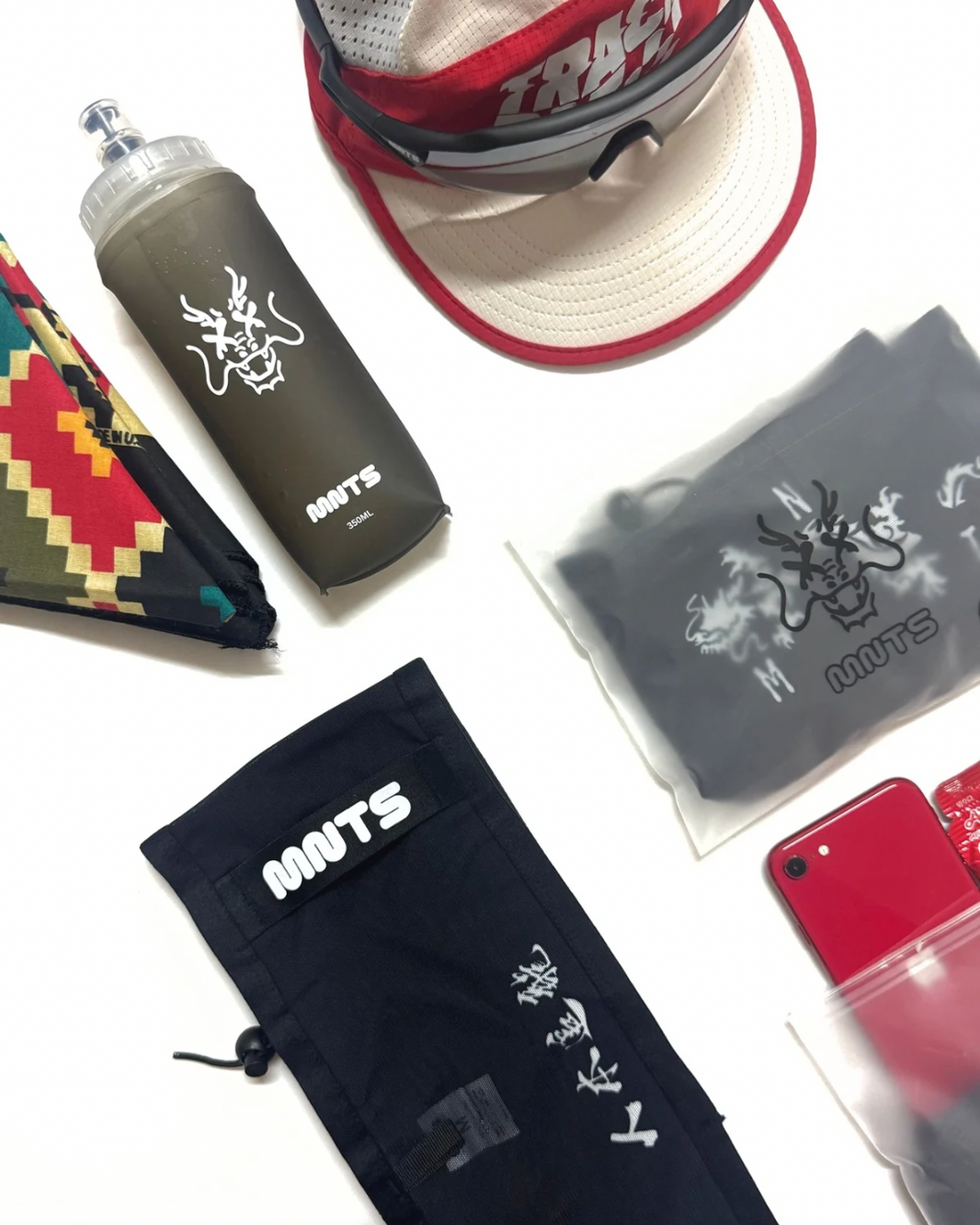 RUNNING CLUB MERCH – MOMANTIS